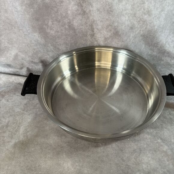 Rena Ware | Kitchen | Vintage Rena Ware 9 2 3 Ply 188 Stainless Skillet ...